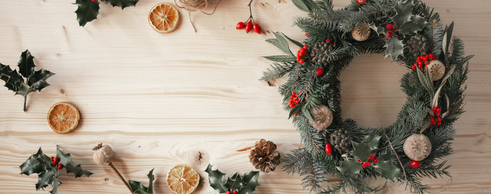 Learn to Make a Beautiful DIY Christmas Wreath with These Online Art ...