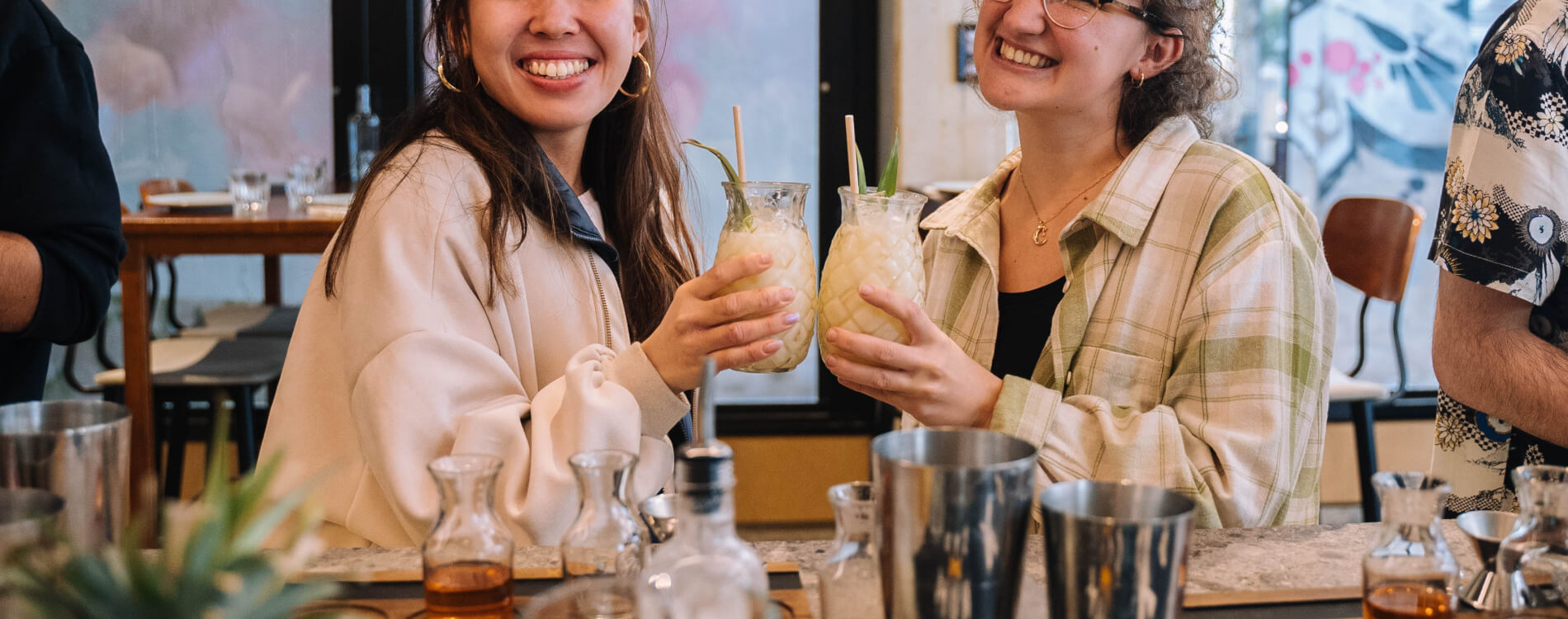 Make Your Favourite Drink at Cocktail Classes in Brisbane | ClassBento