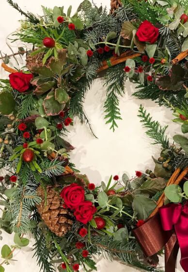 Christmas Wreath Making Classes and Workshops Australia | ClassBento