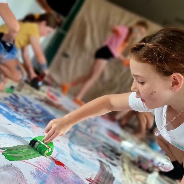 Kids / Tweens - Exploring Abstract Painting Workshop Perth | ClassBento