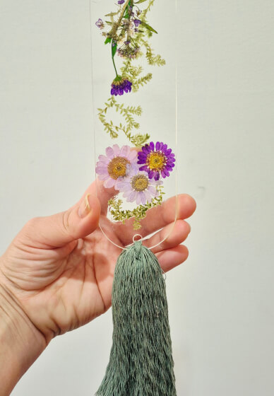 Pressed Flower Bookmark Workshop Brisbane | Events | ClassBento