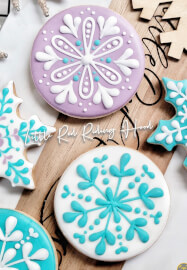 Snowflakes Christmas Cookie Decorating Class Brisbane | ClassBento