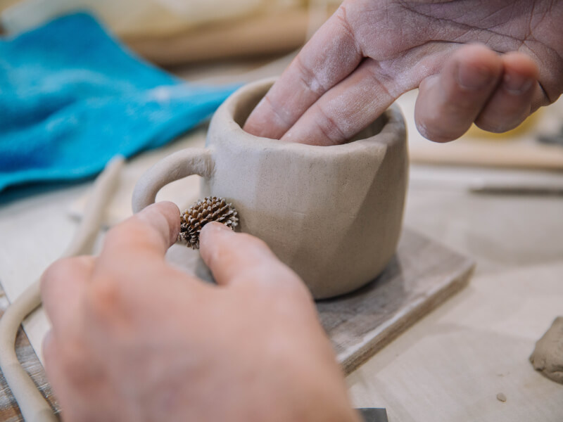25+ easy pottery classes, Perth | ClassBento