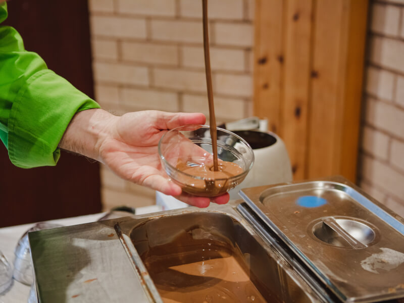Chocolate Making Classes and Courses Australia | ClassBento