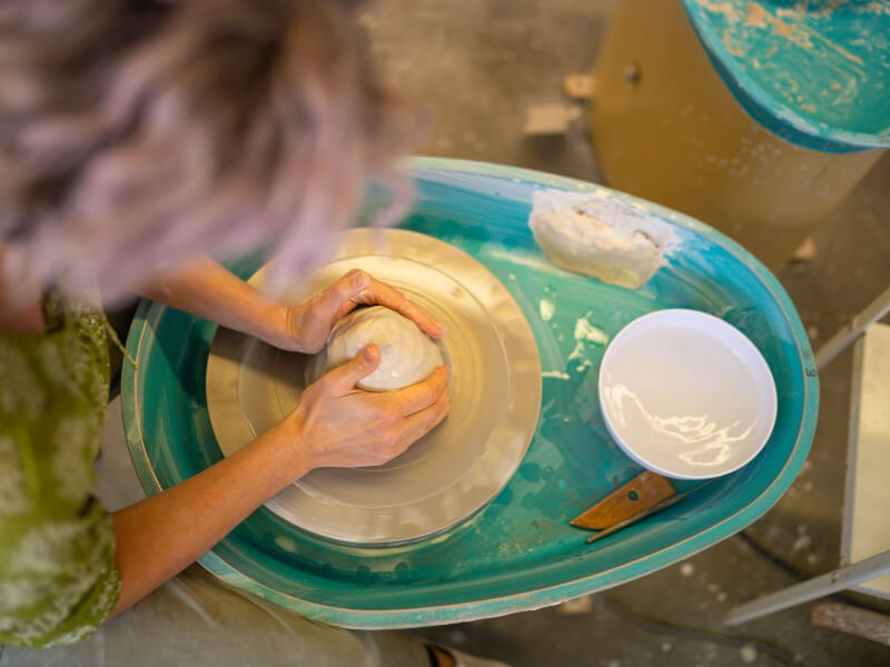 Wheel Throwing Classes Perth | ClassBento